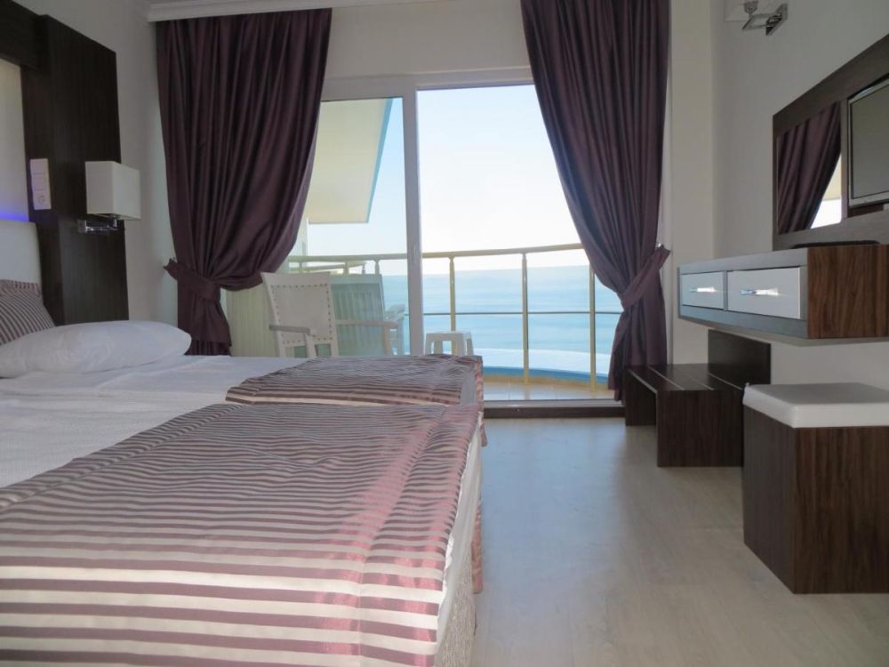 Arora Hotel Review (Kusadasi, Turkey)