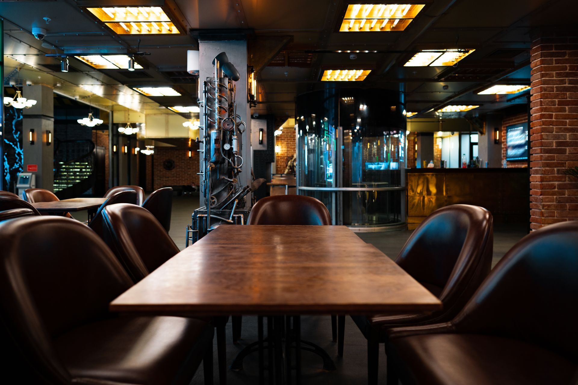 The 7 Best Bars in Reykjavik for Foreigners and Travelers