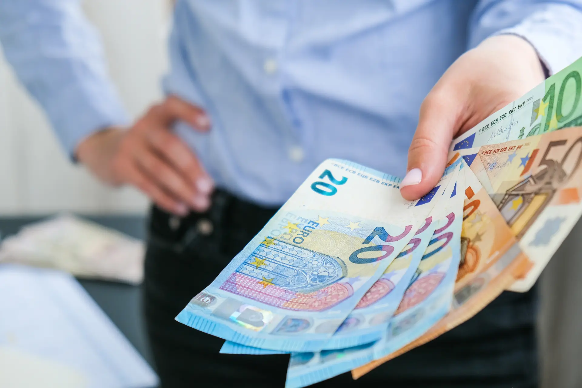 Minimum Wage in the EU 2026: Full List of Countries, Net Take-Home ...